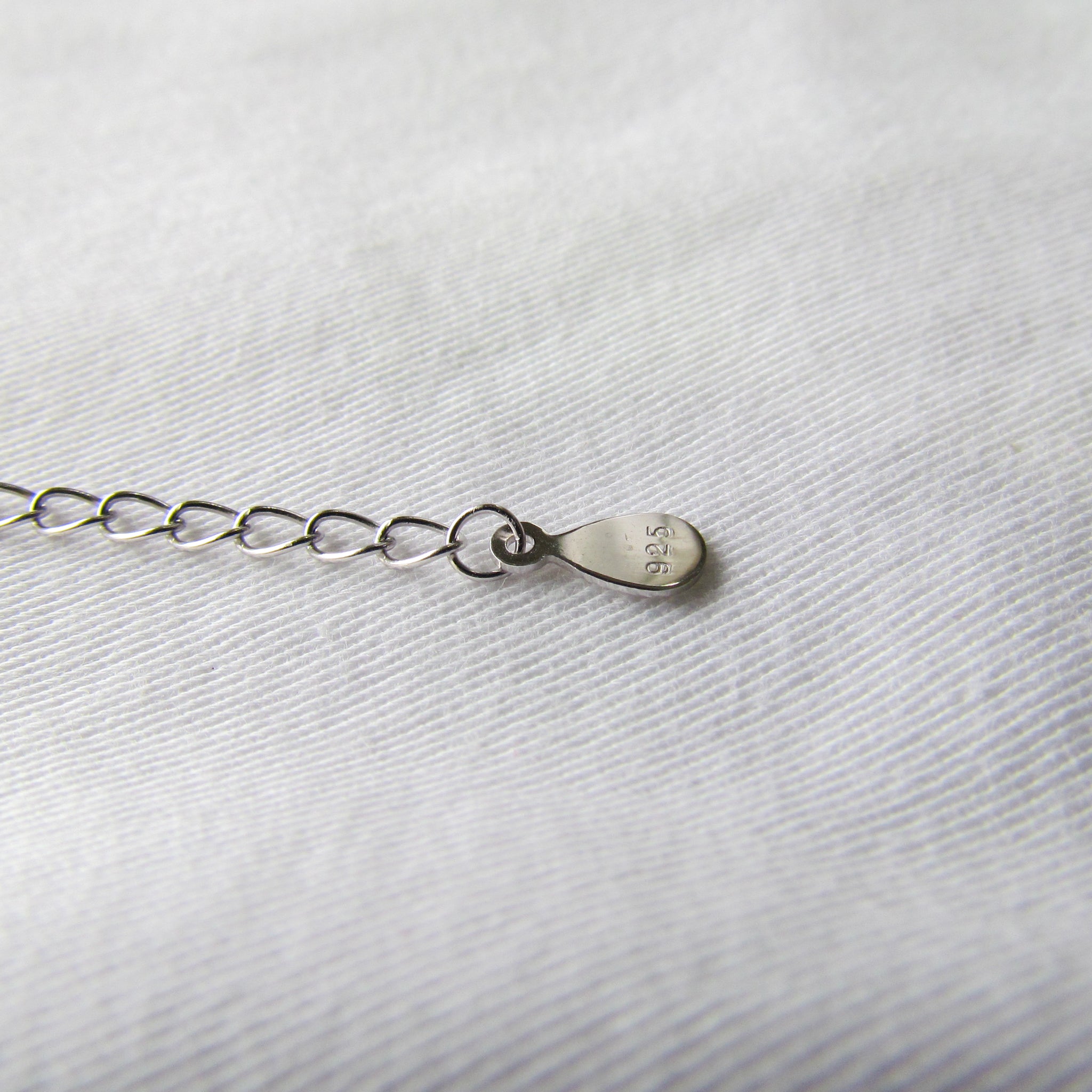 The Foolproof Guide to Identifying Pure Silver! – Eve Jewellery